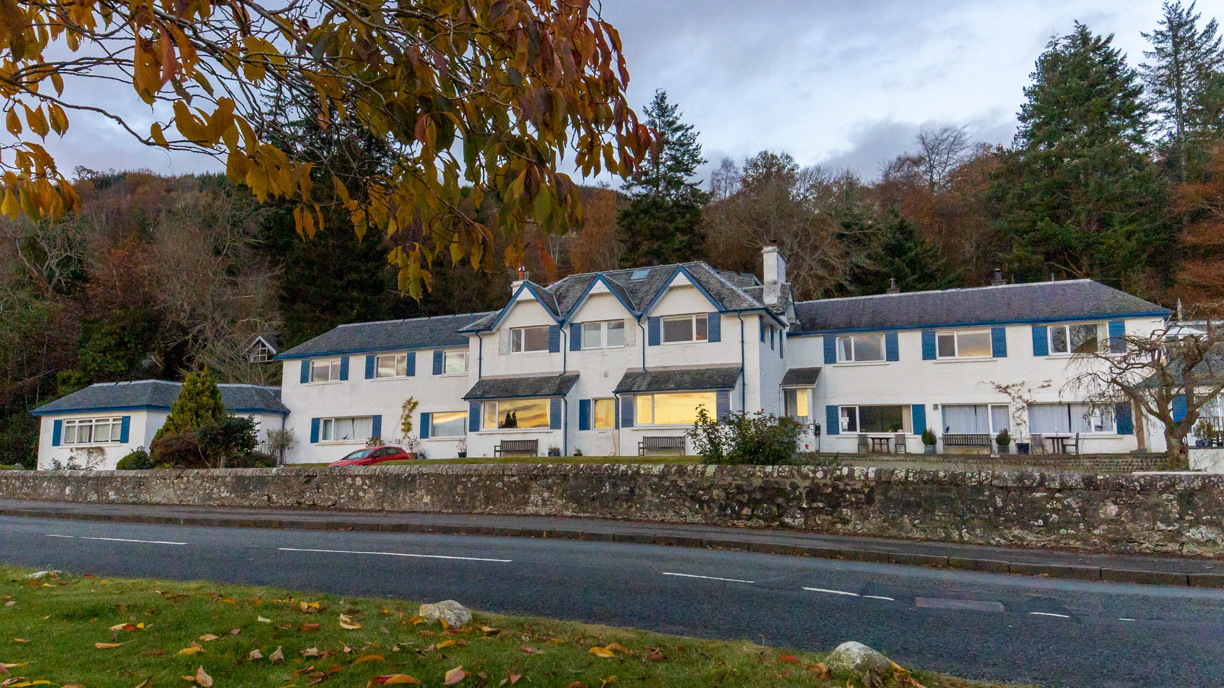 St. Fillans: Scenic Village on Loch Earn, Scotland